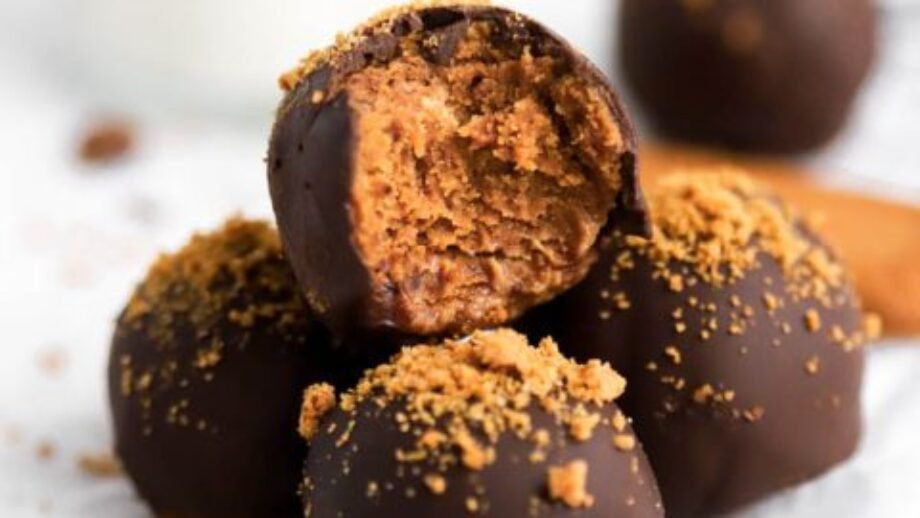🎄 Biscoff Christmas Truffles – No Bake, 4-Ingredient Holiday Treat ...